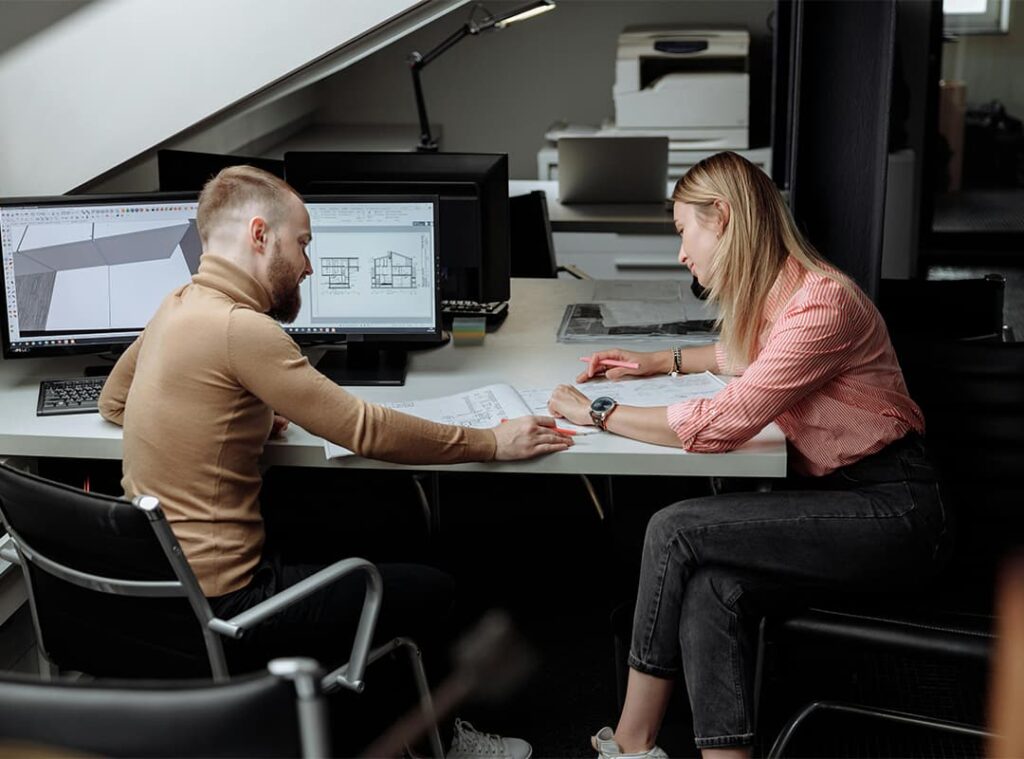 How AI and Simulation Work Together to Solve Complex Problems - Simultech